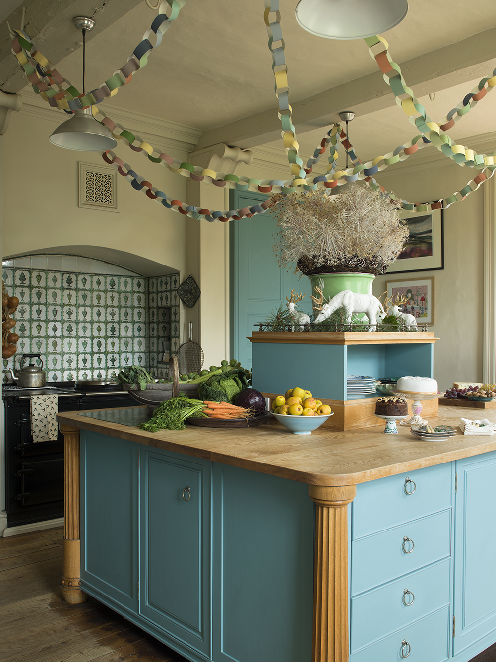 Eco-friendly Christmas Traditions at the Home of Edward Bulmer - Edward ...