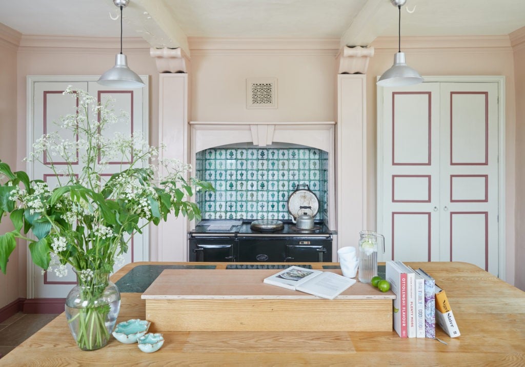 Kitchen cabinet painting with natural paint. A guide for period homes ...