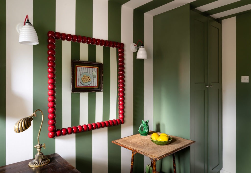 The power of stripes: a step-by-step guide to striped walls in UK ...