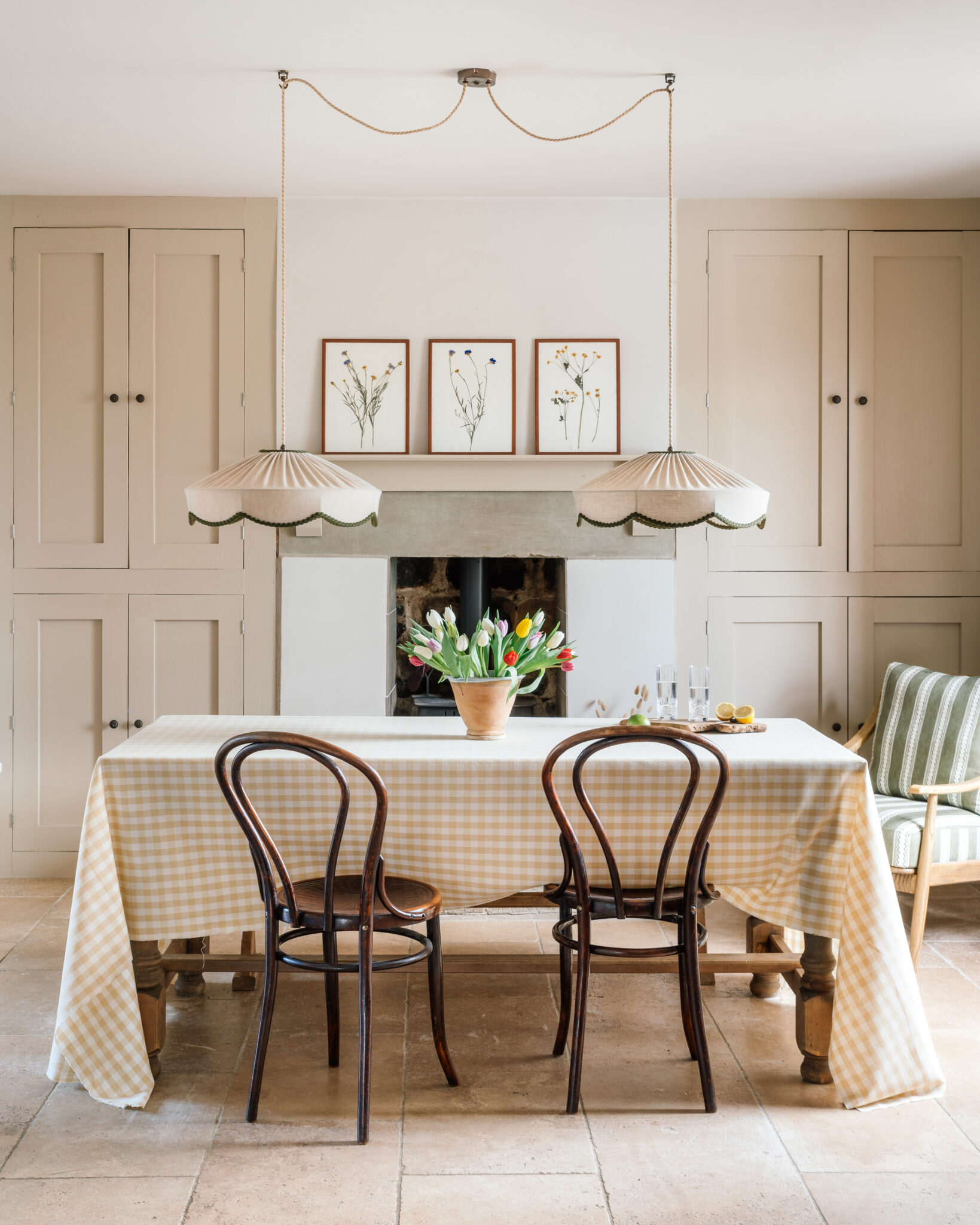 Pairing natural colours and whites: tips for timeless British interiors ...
